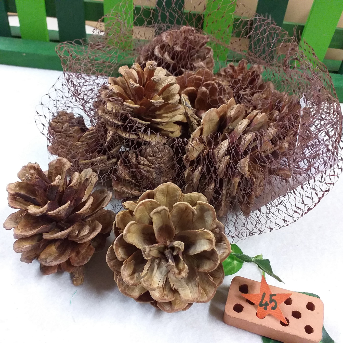 Pigne naturali natalizie hobby creativi e decorazioni fai da te shabby ...